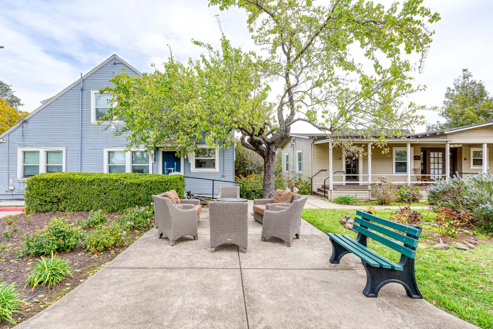 Pacifica Senior Living Oakland